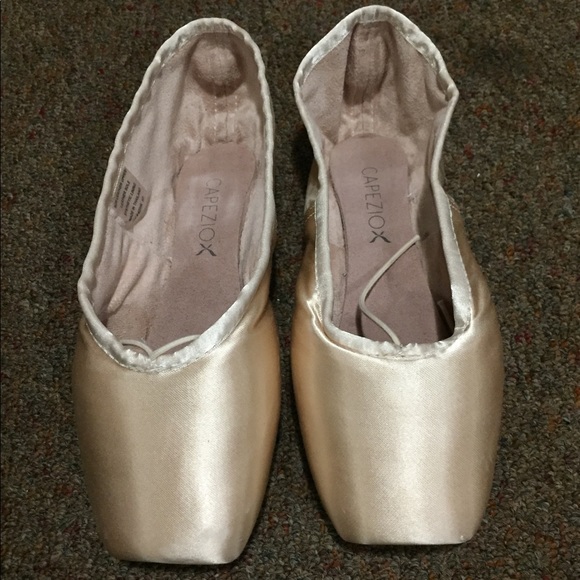Capezio | Shoes | Capezio Kylee Pointe Shoes 14w | Poshmark